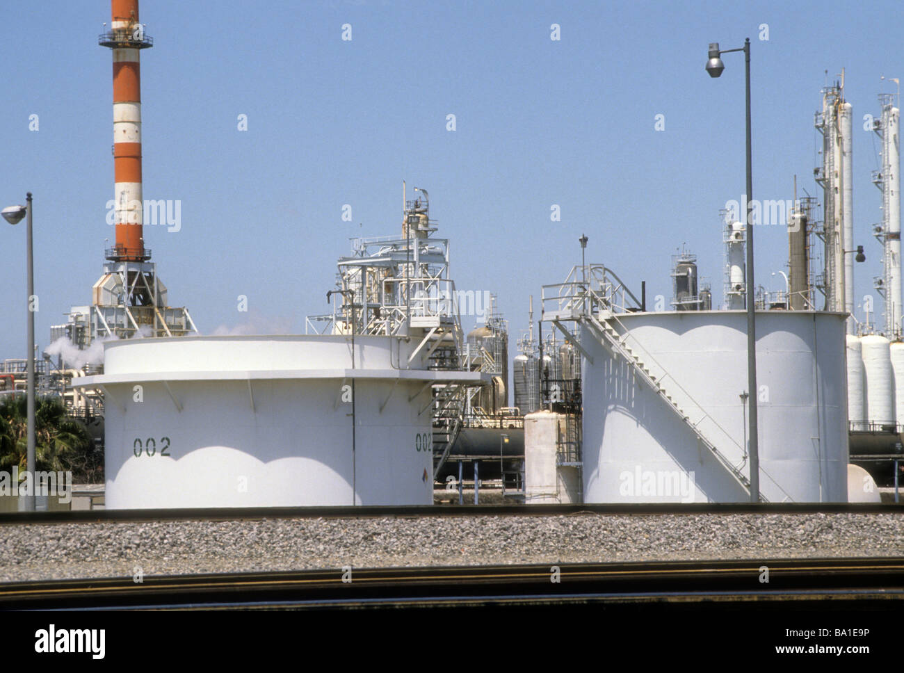 Fuel tank storage refinery crack tower catalytic chemistry energy ...