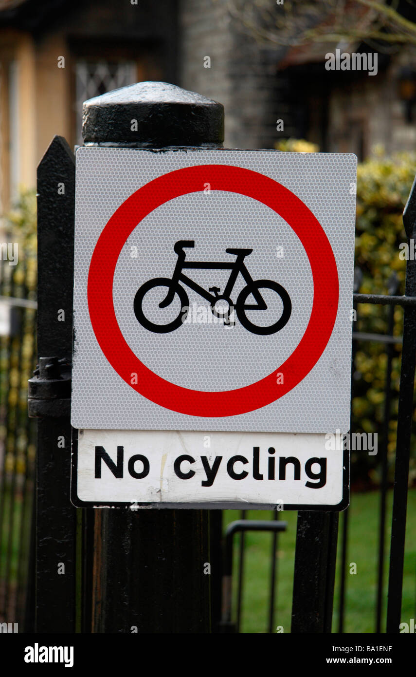 Lancaster gate cycle hi-res stock photography and images - Alamy