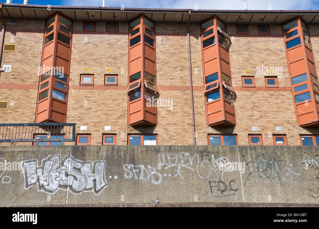 Welsh graffiti hi-res stock photography and images - Alamy