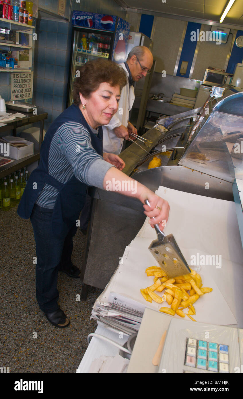 Chip shop hi-res stock photography and images - Alamy