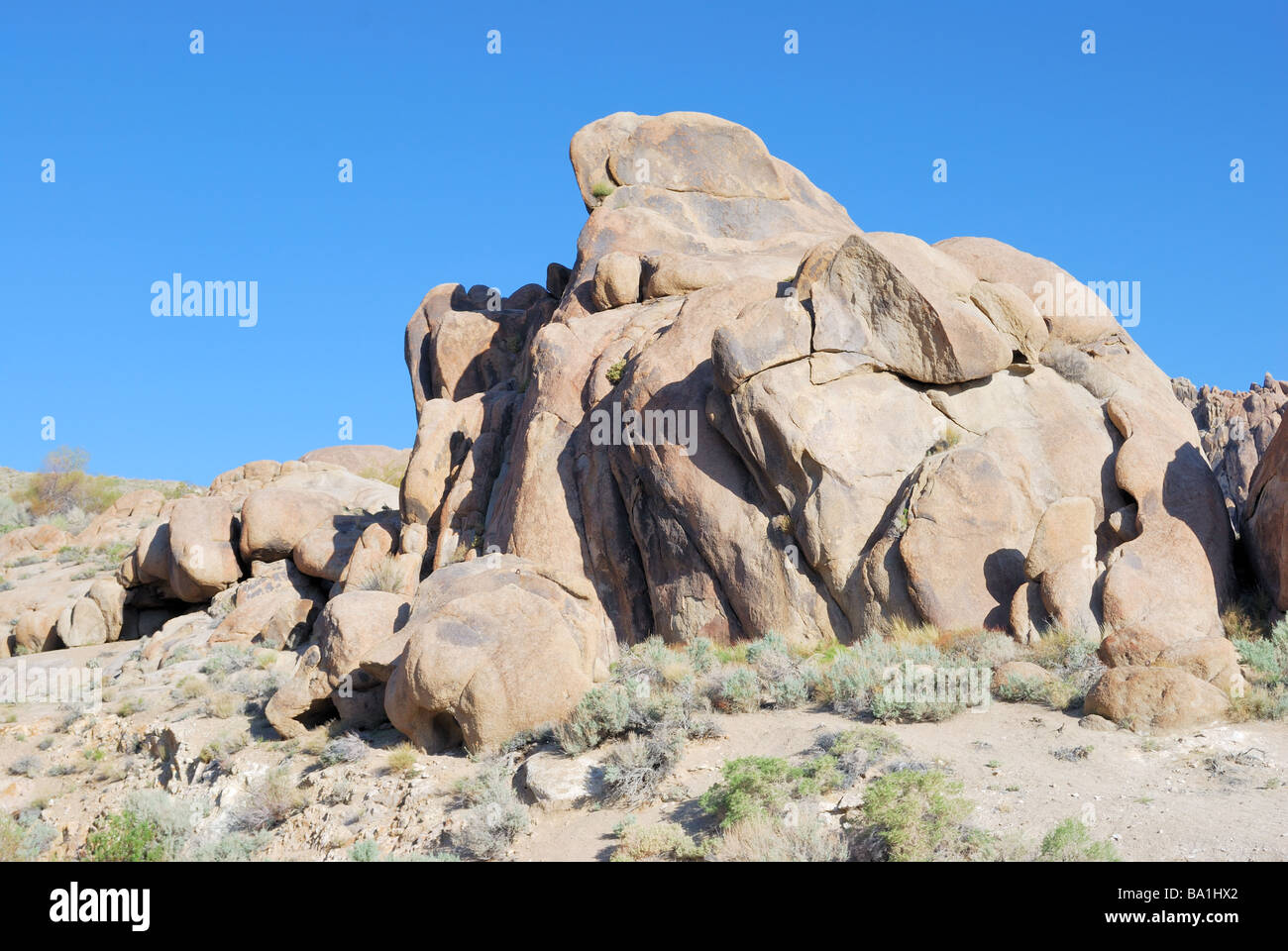 rock formation in the Alabama Hills Recreation Area, Mojave desert ...