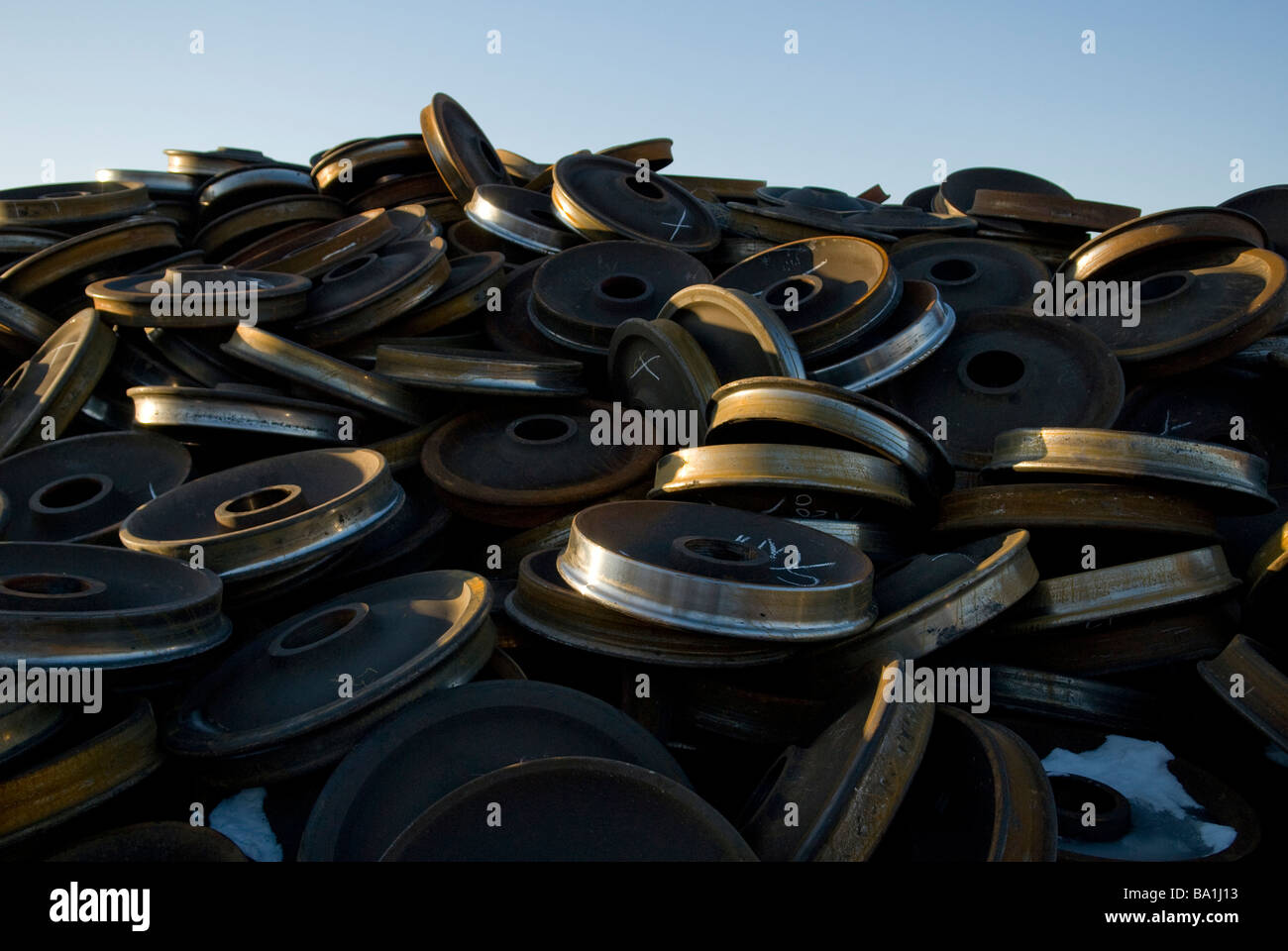 Train wheels hi-res stock photography and images - Alamy
