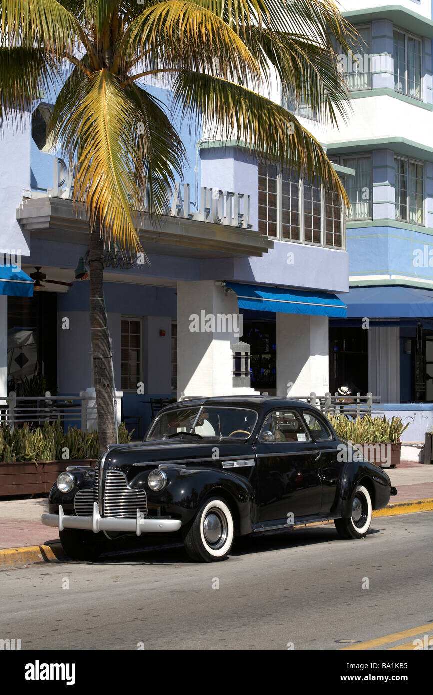 Park Central Hotel on Ocean Drive in South Beach Miami This art deco ...