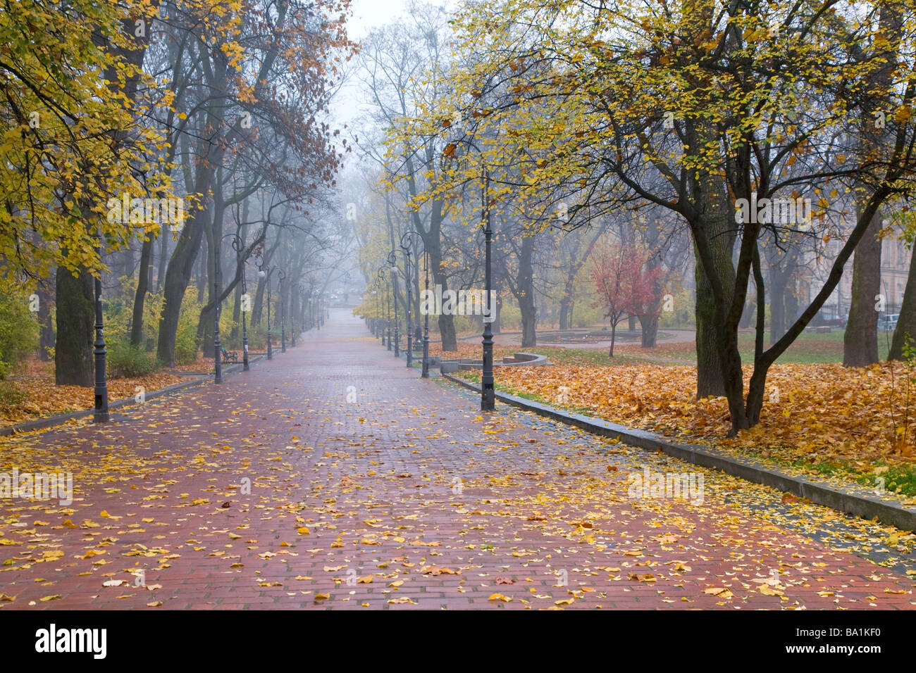 Dull city hi-res stock photography and images - Alamy