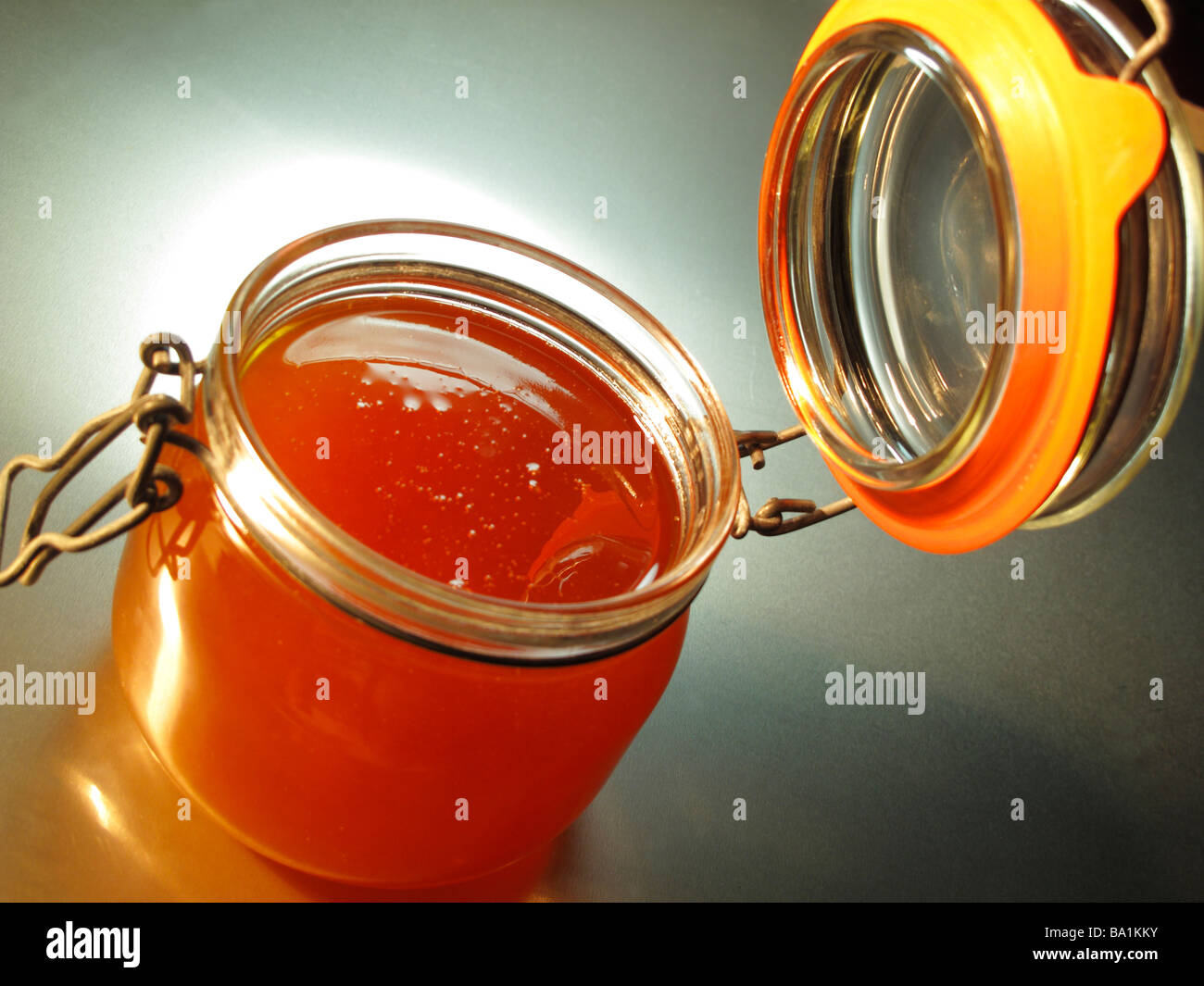 Honigglas hi-res stock photography and images - Alamy