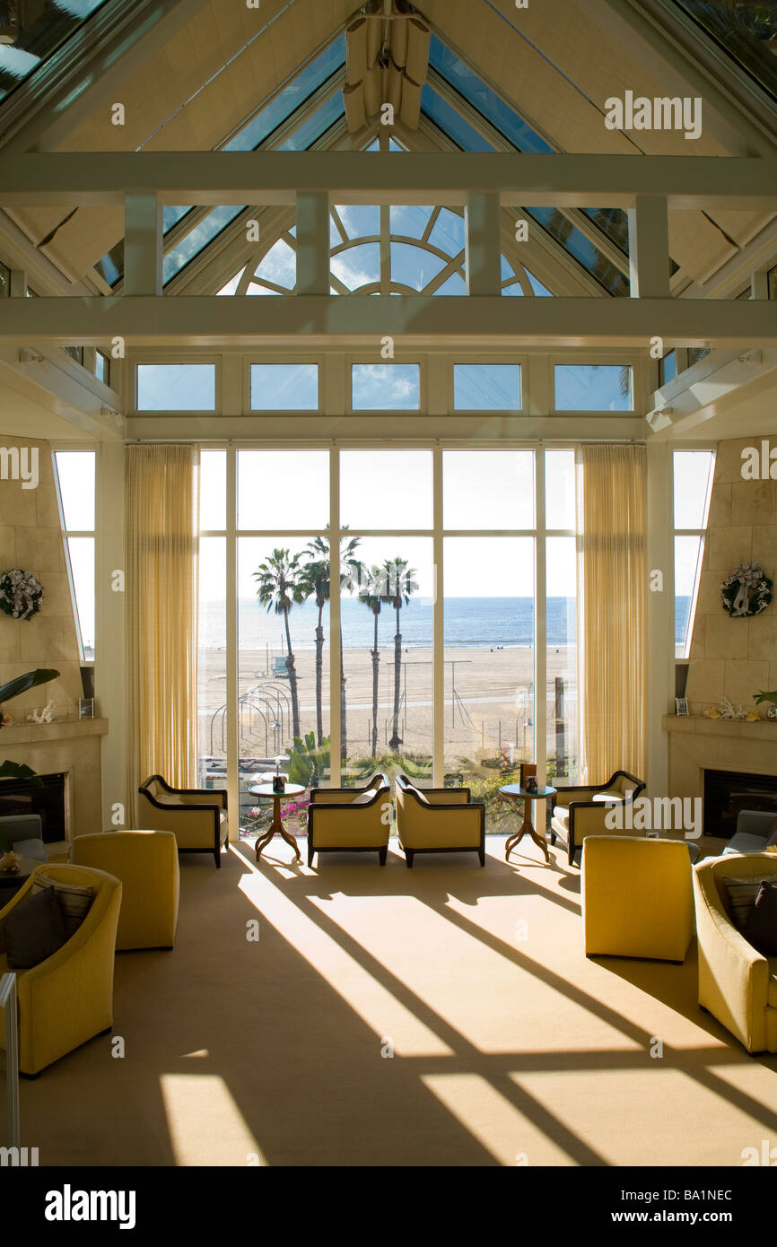Hotel picture window overlooking beach hi-res stock photography and ...