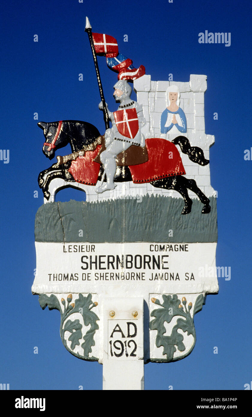 Horse knight medieval hi-res stock photography and images - Alamy