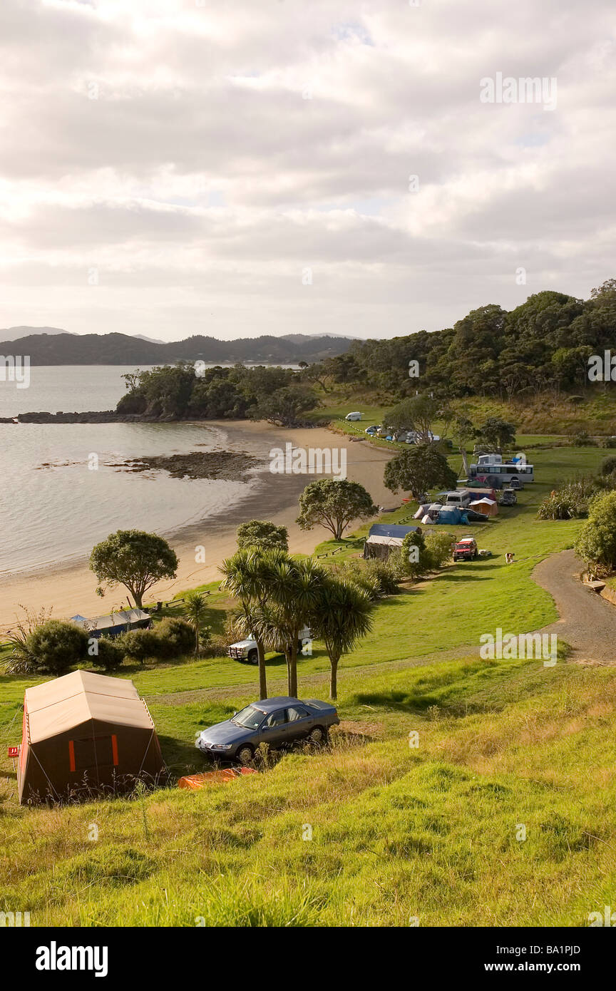 camping whangaruru harbor northland new Zealand Stock Photo - Alamy