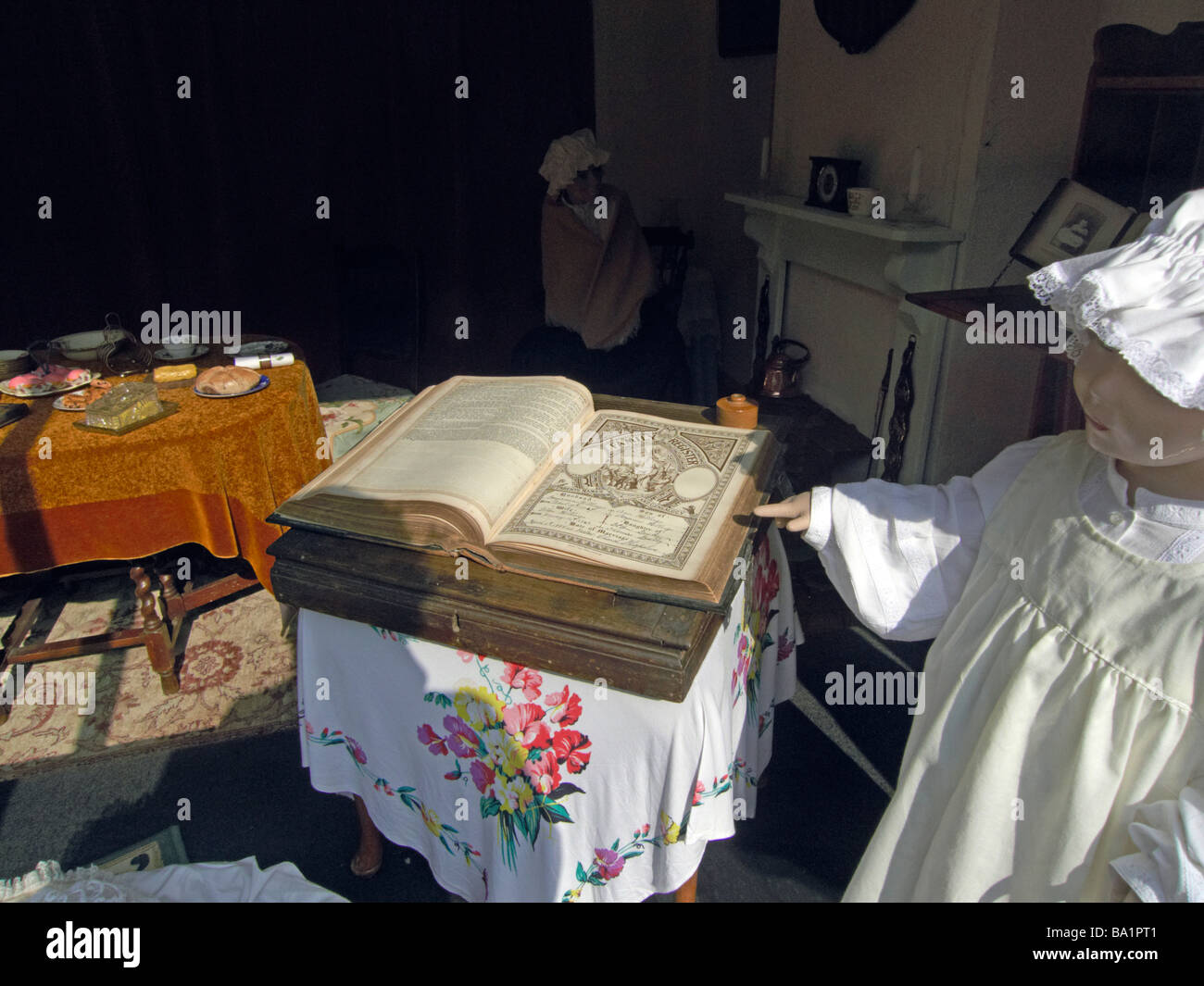 Victorian book hi-res stock photography and images - Alamy