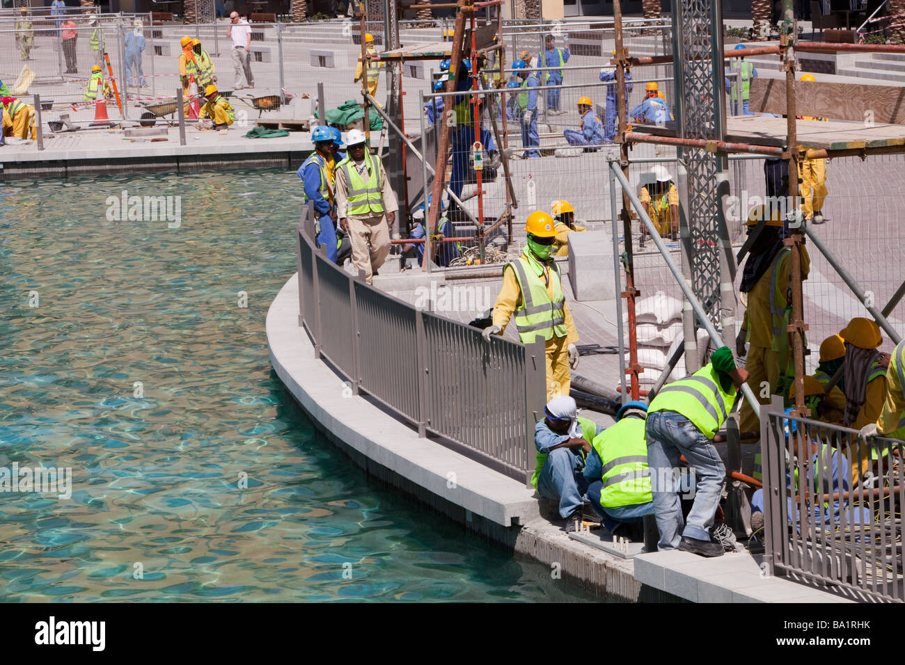 Construction work in dubai burj hi-res stock photography and images - Alamy