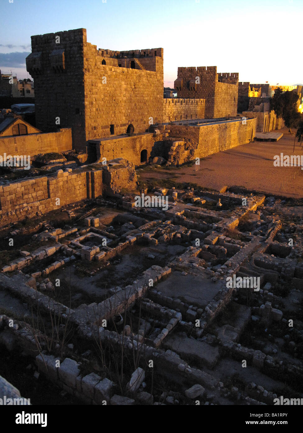 Damasco hi-res stock photography and images - Alamy