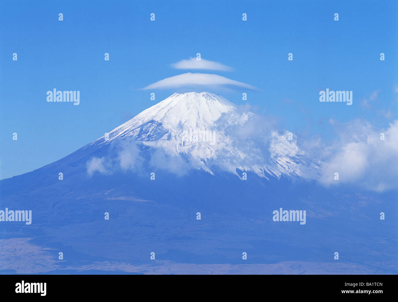 Mt fuji snow cap hi-res stock photography and images - Alamy