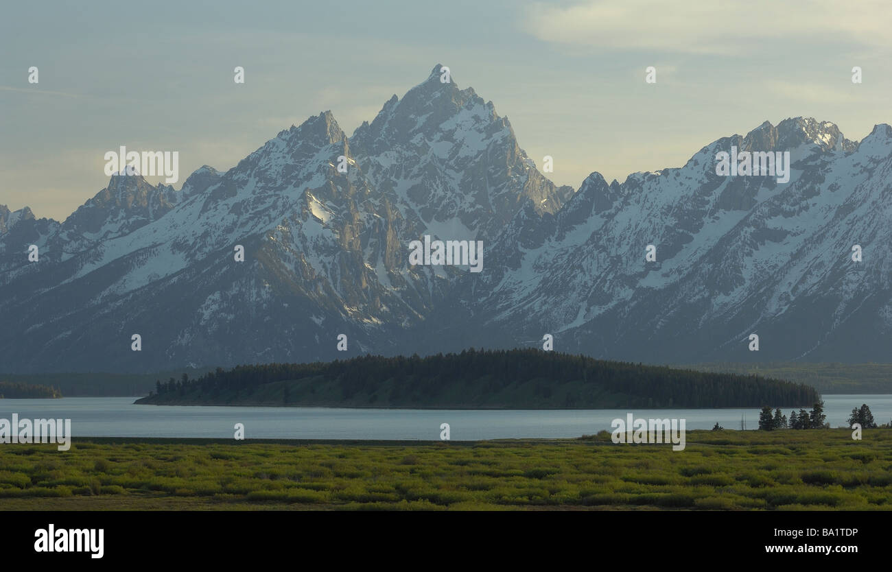 Beautiful scenery jackson lake hi-res stock photography and images - Alamy