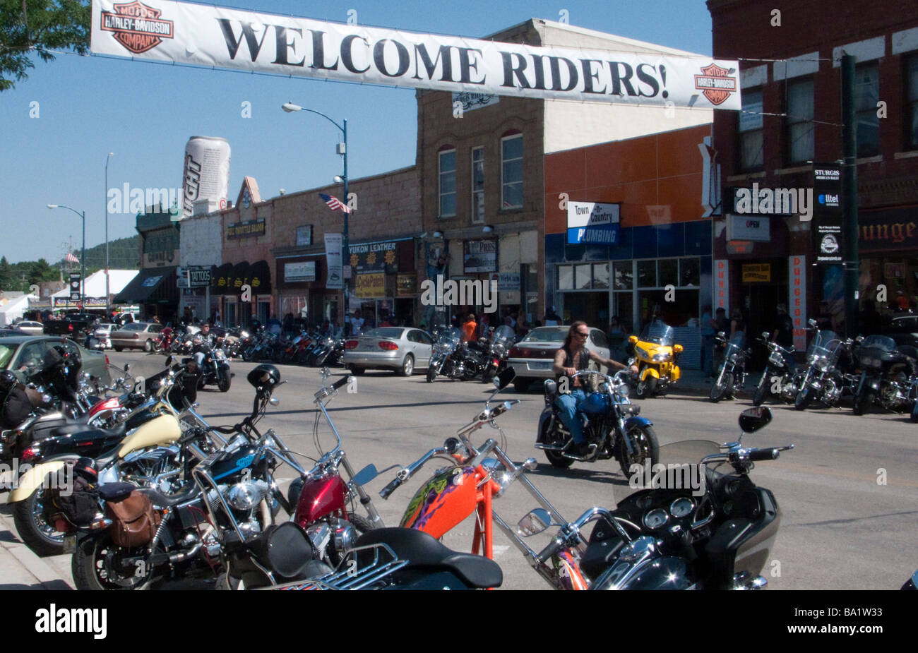 Welcome Riders banner annual Sturgis Motorcycle Rally South Dakota USA ...