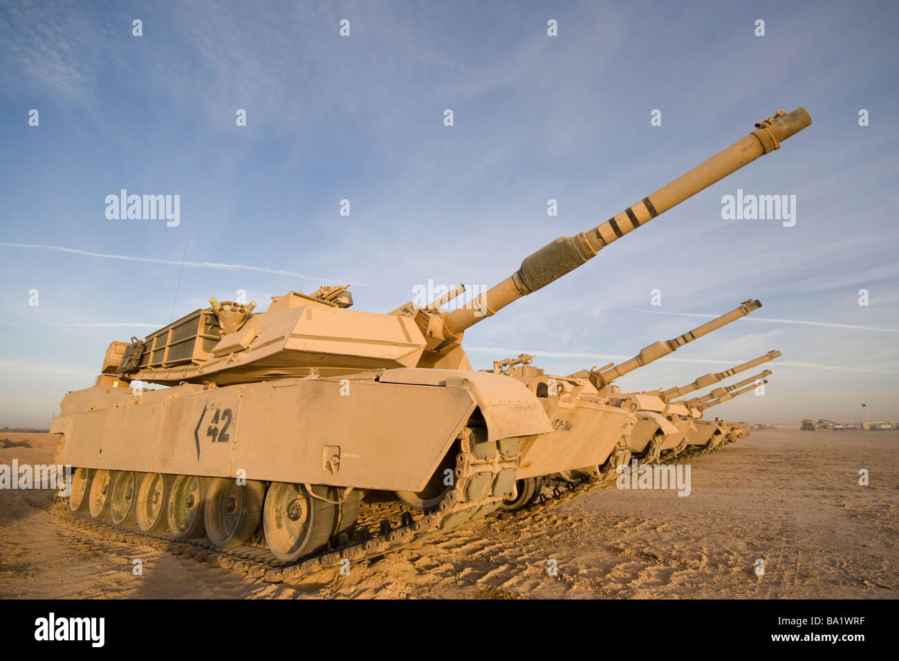 M1 abrams tanks hi-res stock photography and images - Alamy