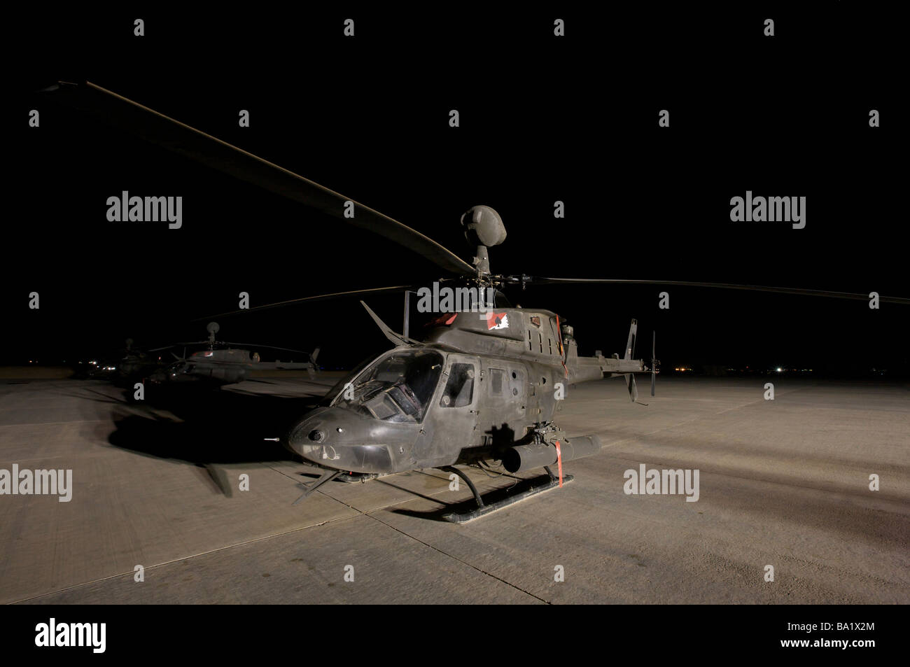 Tikrit, Iraq - An OH-58D Kiowa sits on its pad at night Stock Photo - Alamy