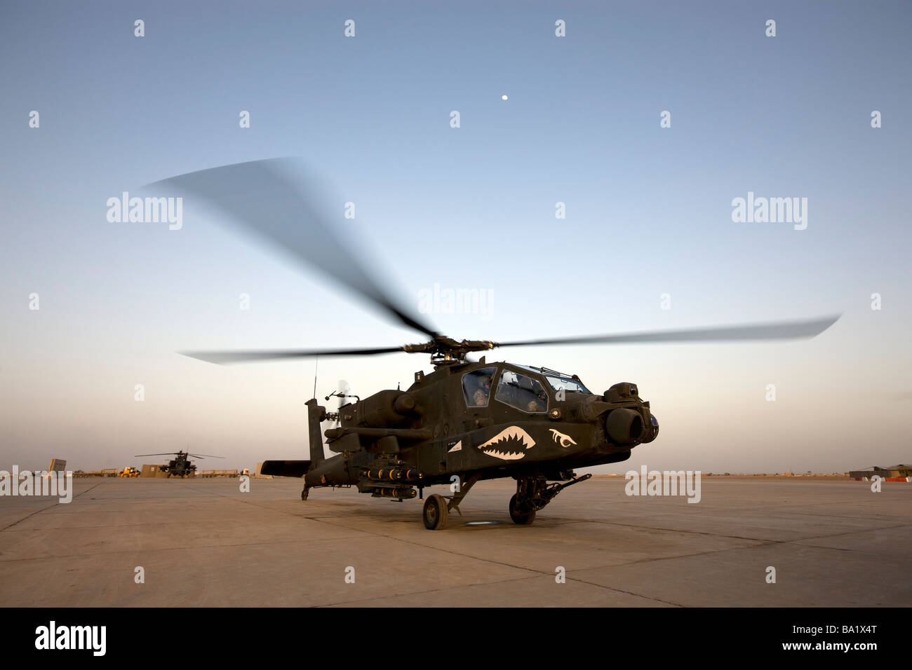 Apache helicopters take off hi-res stock photography and images - Alamy