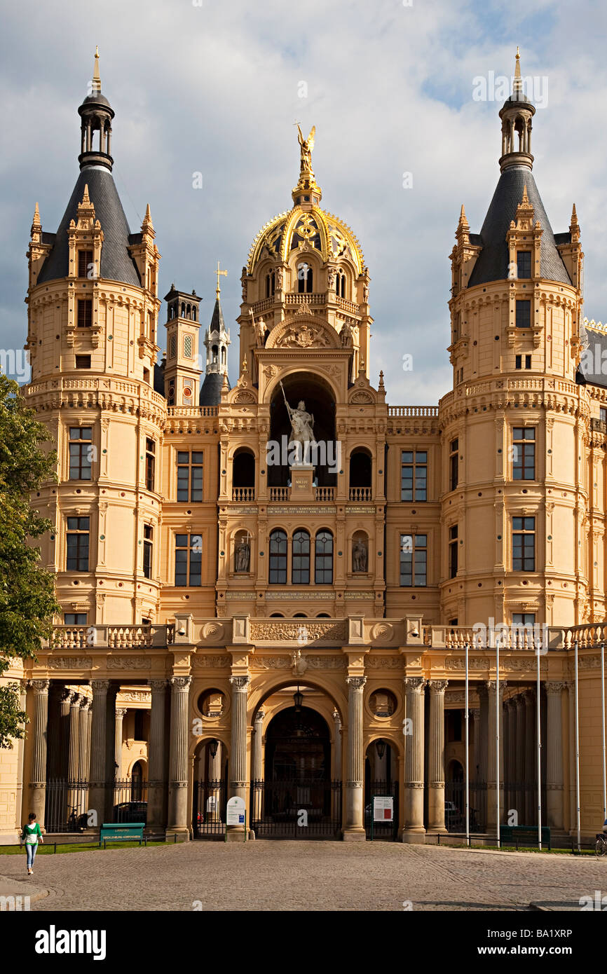 Front of Schwerin Castle with statue of Obotrite Prince Niklot Germany ...