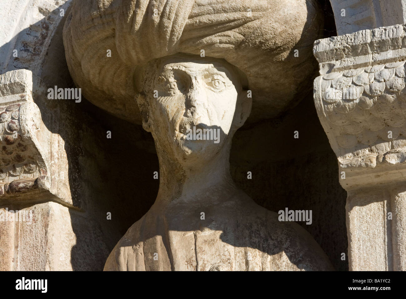 Statue sculpture man turban hi-res stock photography and images - Alamy