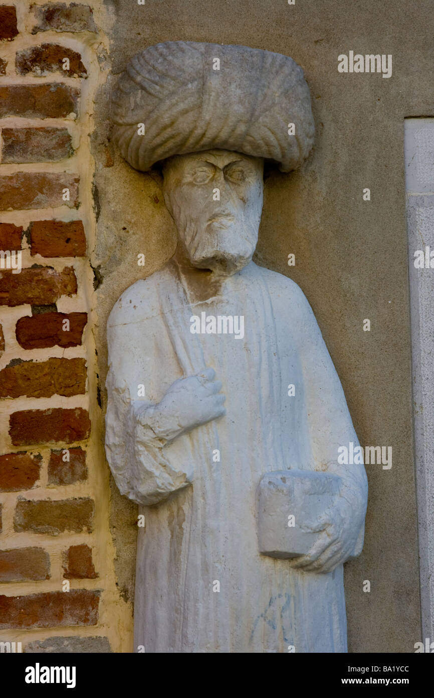 Sculpture of Turbaned Muslim Man at a Palazzo near Campo dei Mori in ...