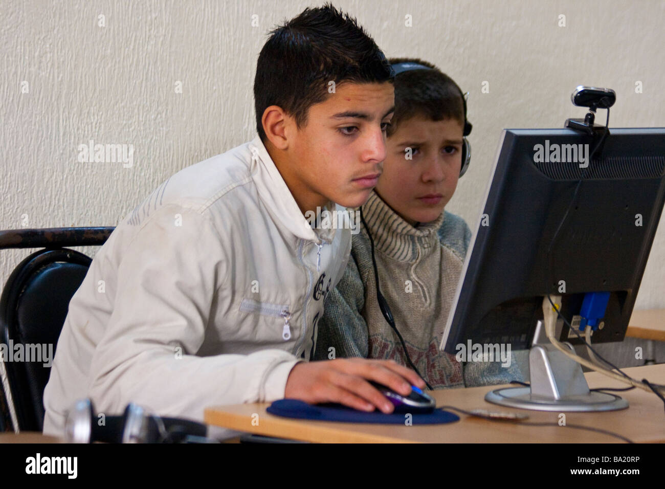 Morocco teenager boy hi-res stock photography and images - Alamy