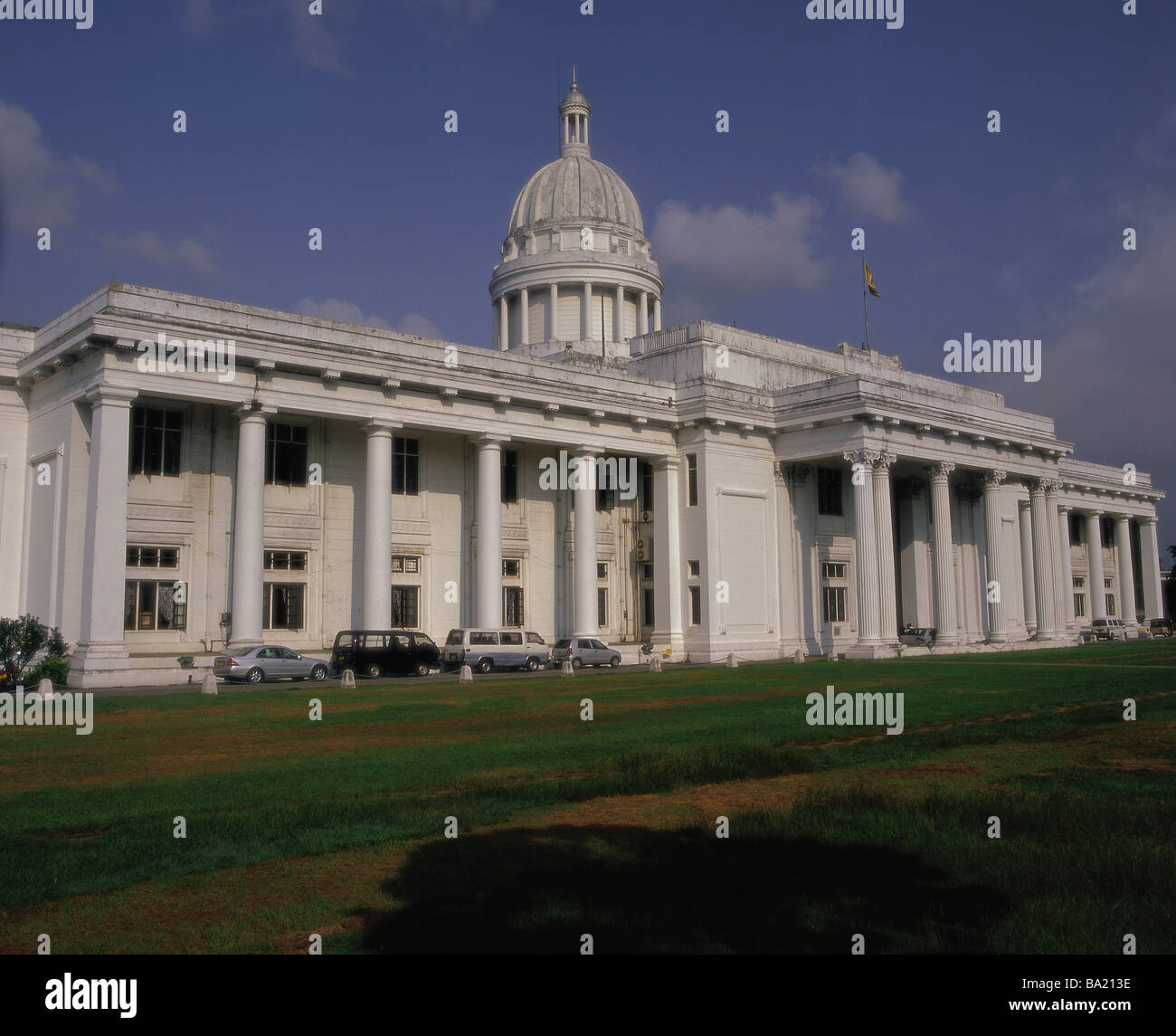 Cinnamon island sri lanka hi-res stock photography and images - Alamy