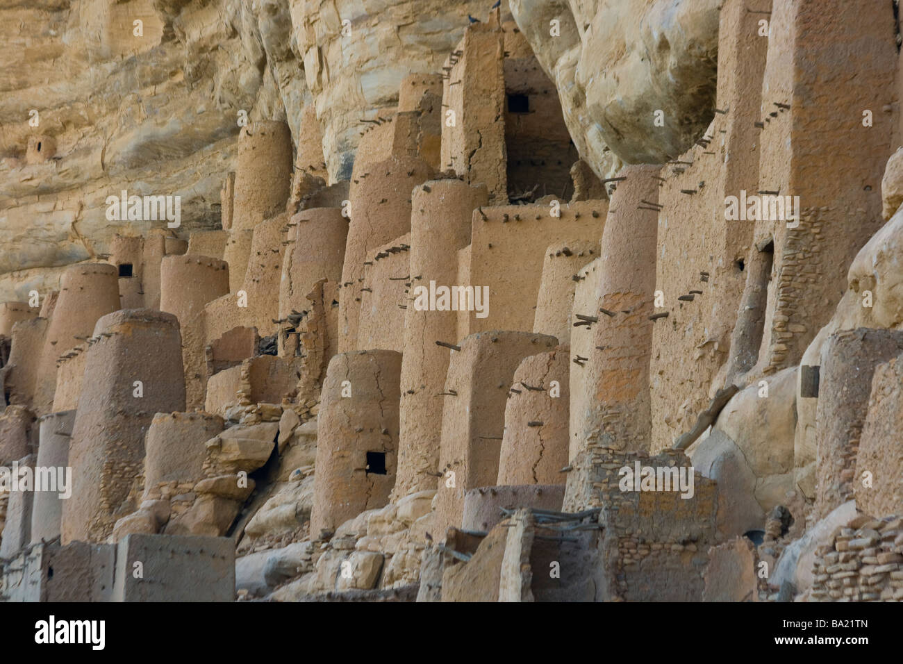 Tellem Houses above Ireli Village in Pays Dogon in Mali Stock Photo - Alamy