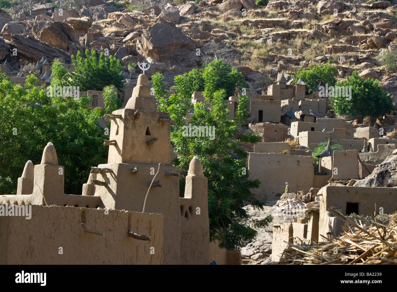 Mali adobe dogon hi-res stock photography and images - Alamy