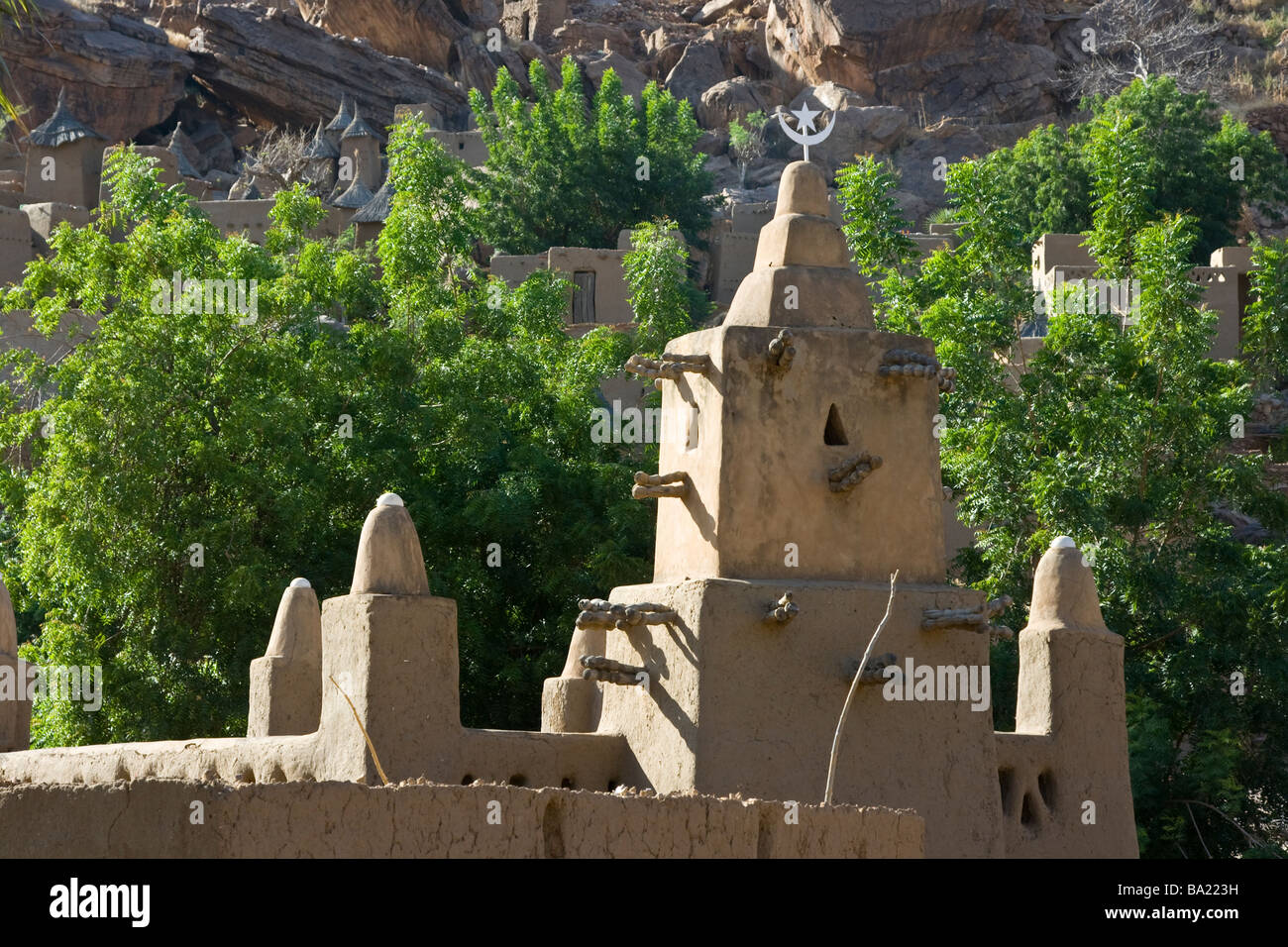 Mali adobe dogon hi-res stock photography and images - Alamy