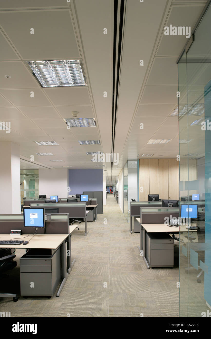Contemporary office interiors uk hi-res stock photography and images ...