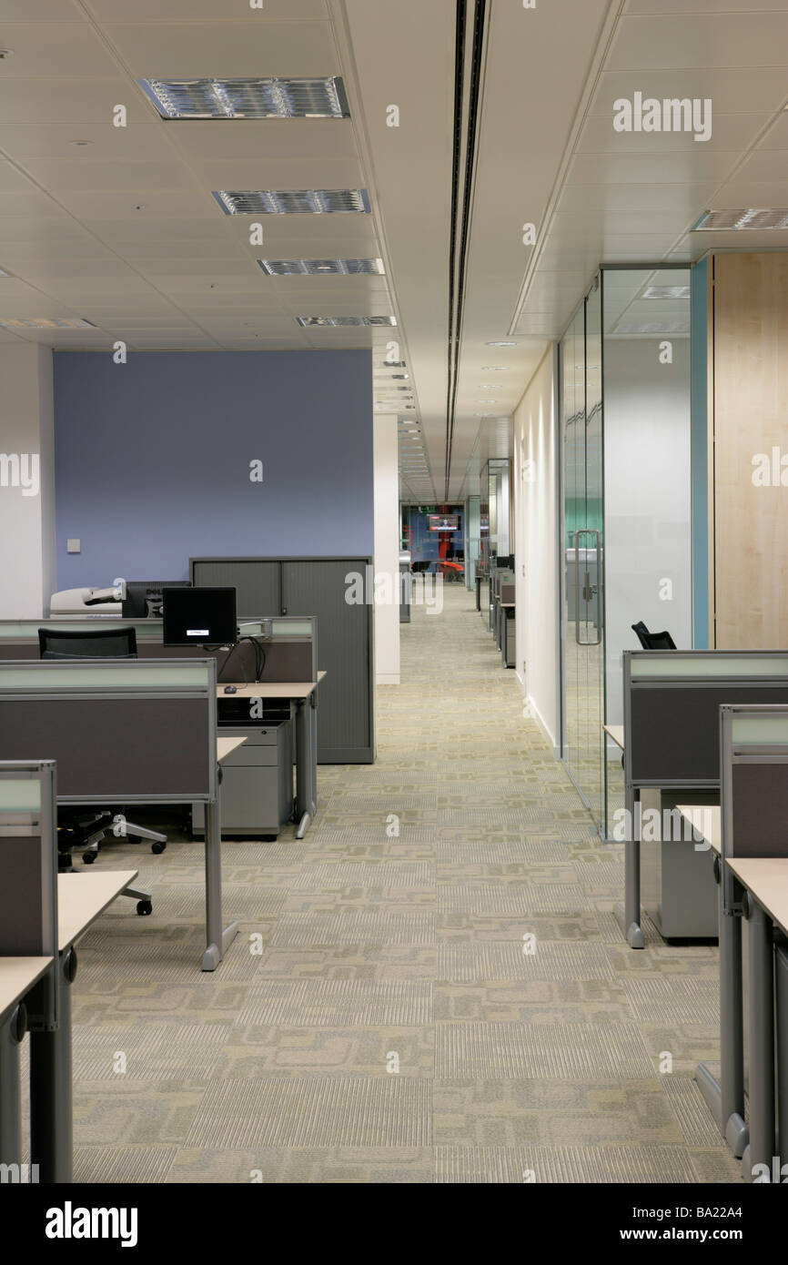 Contemporary office interiors uk hi-res stock photography and images ...