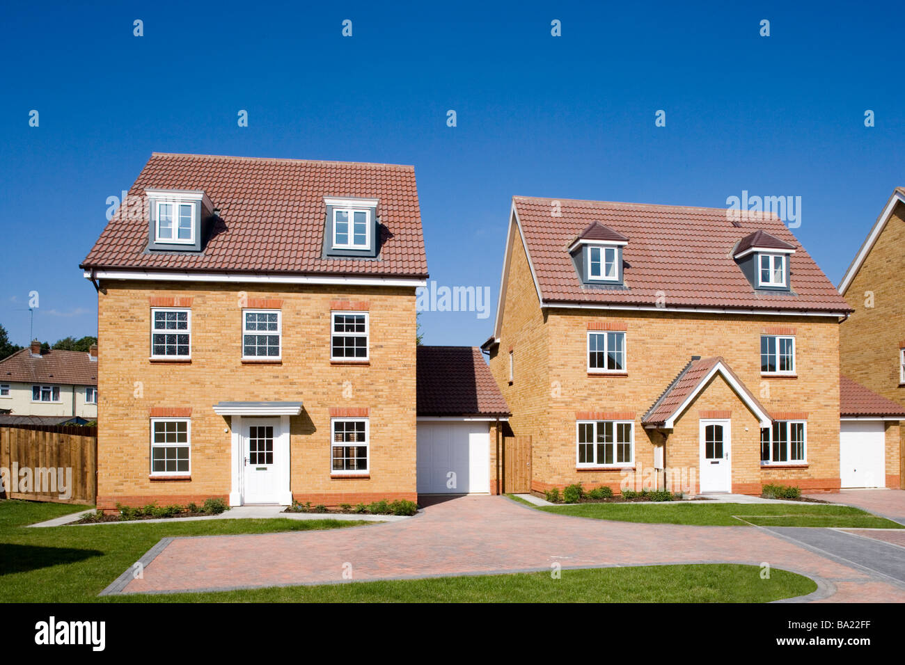 Detached house england hi-res stock photography and images - Alamy