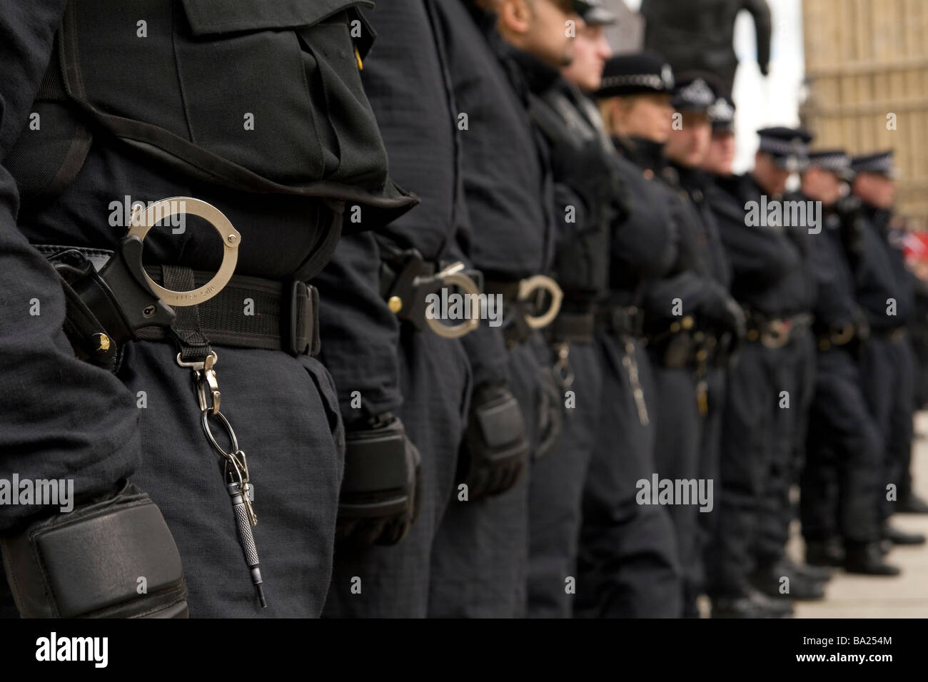 Police lines in Parliament Square London Stock Photo - Alamy