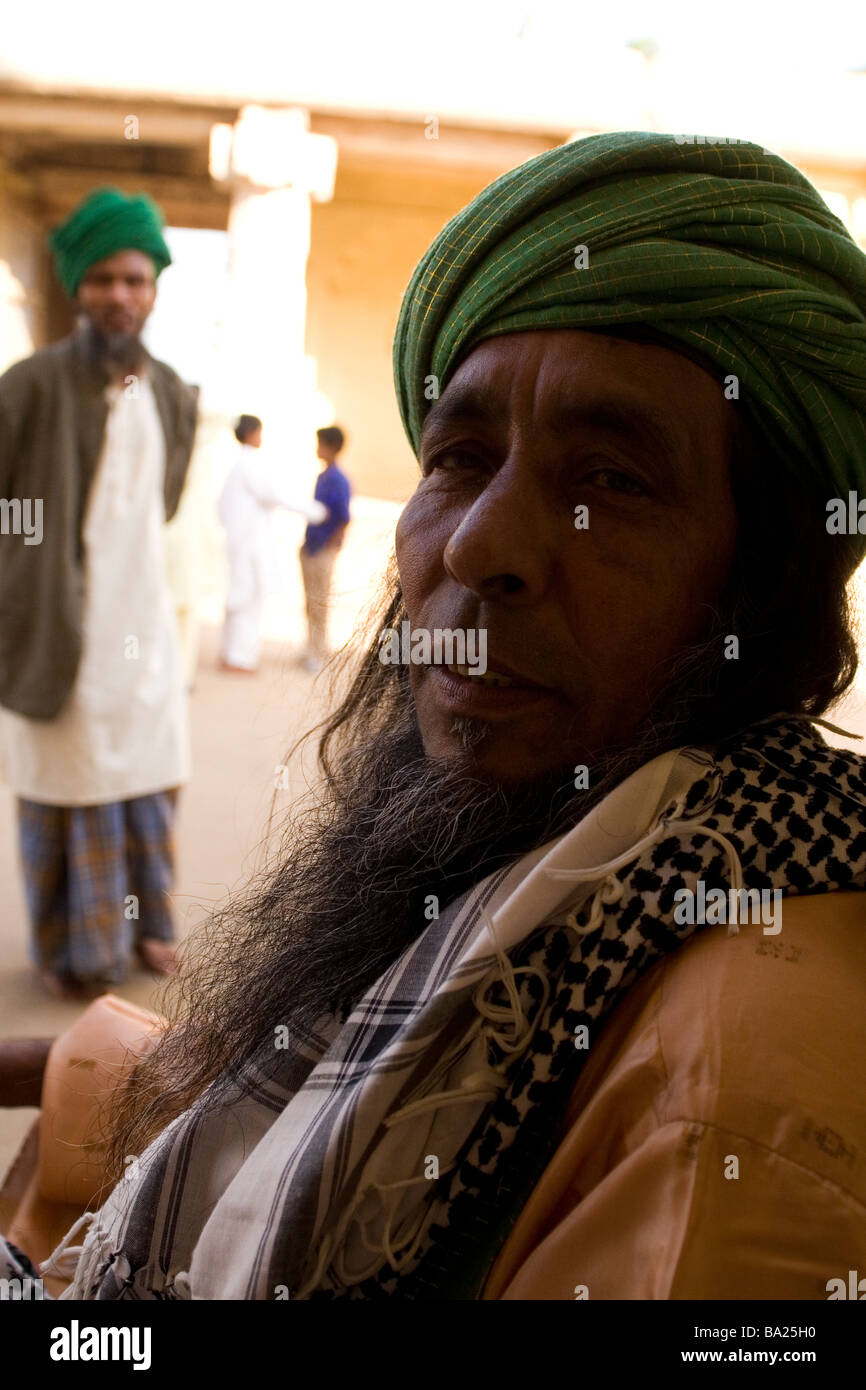 Imam With Beard High Resolution Stock Photography and Images - Alamy