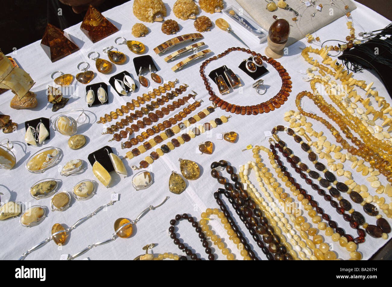 Riga market amber hi-res stock photography and images - Alamy