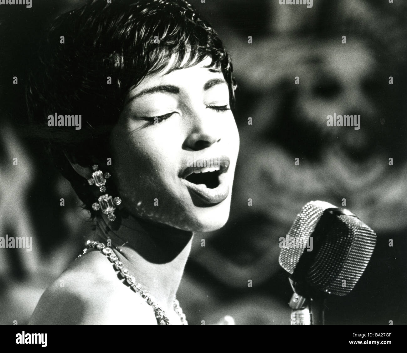 Sade singer hi-res stock photography and images - Alamy