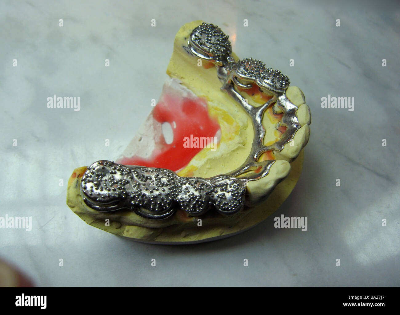 Denture plate hi-res stock photography and images - Alamy