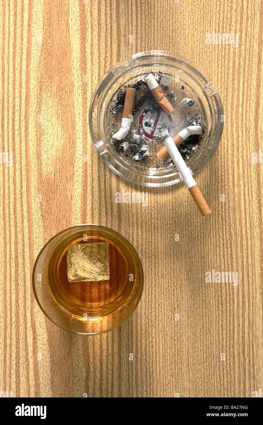 Blazing ice cubes hi-res stock photography and images - Alamy