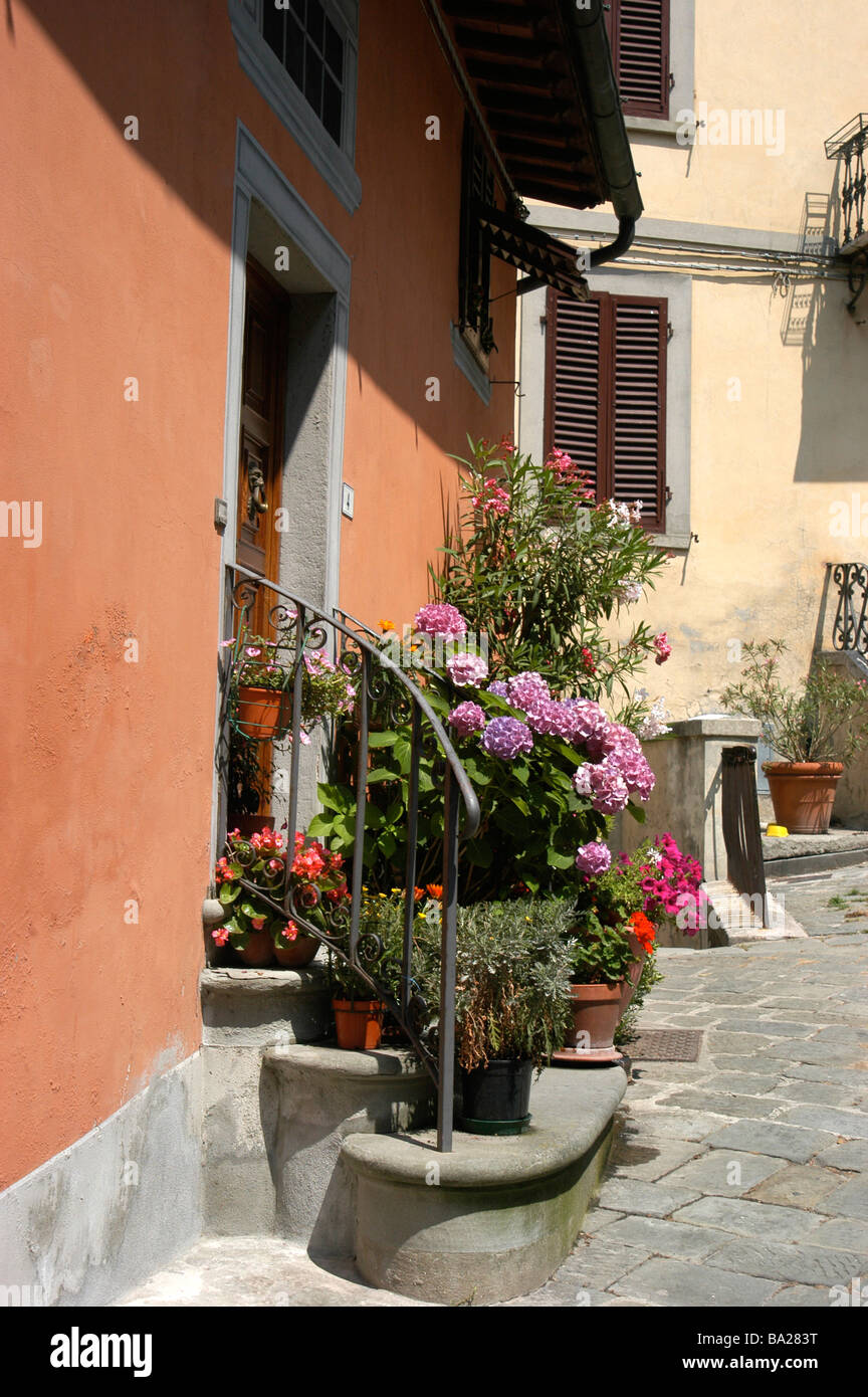 Italian street scene Stock Photo - Alamy