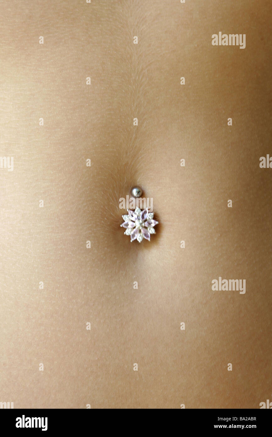 Woman belly button fashion hi-res stock photography and images - Alamy