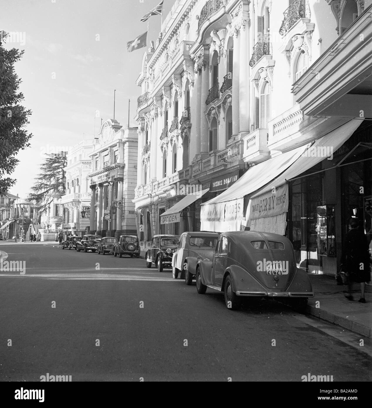 1950s Monaco, France, a view of Boulevard des Moulins in Monte Carlo ...