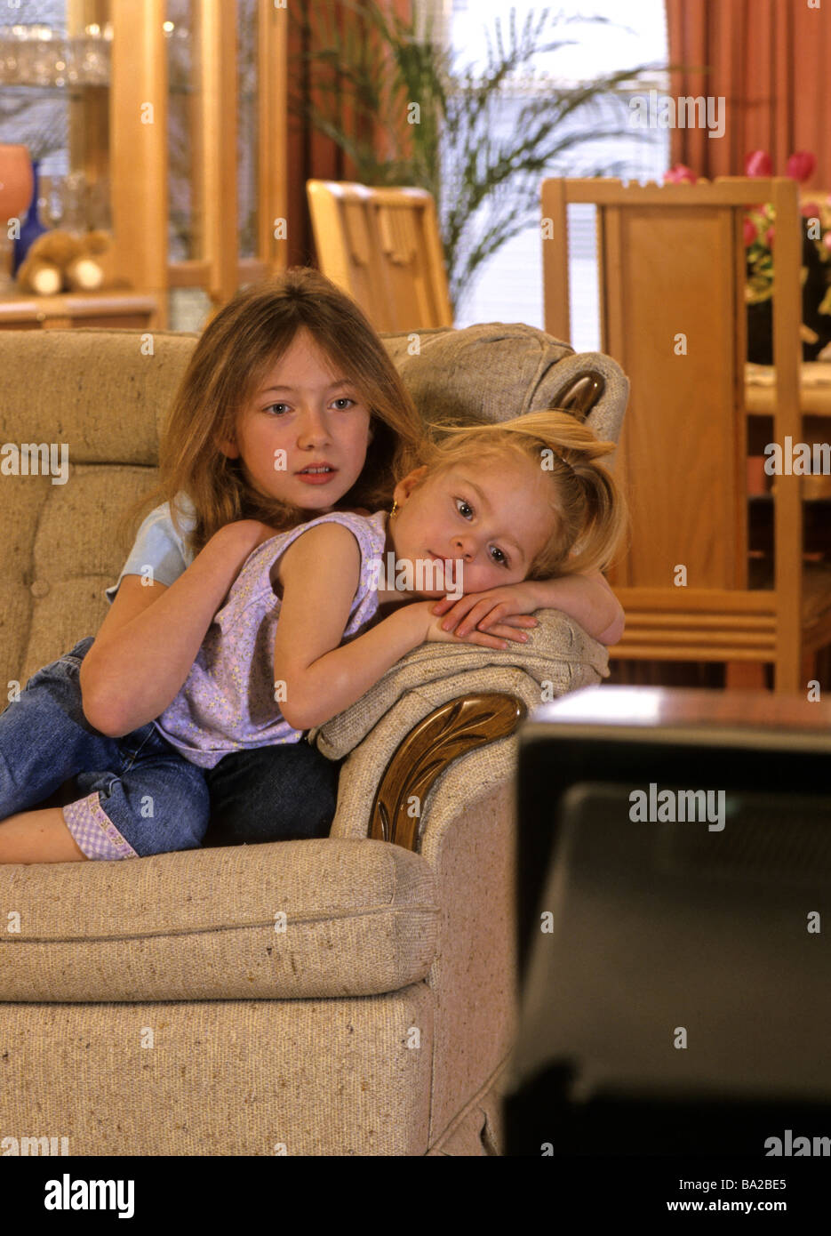 Children watching TV Stock Photo - Alamy