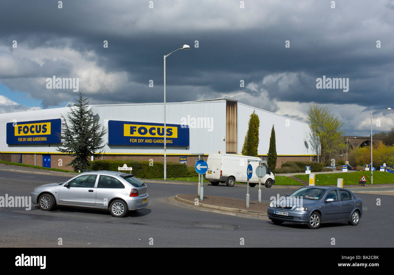 Focus diy store shop retail hi-res stock photography and images - Alamy