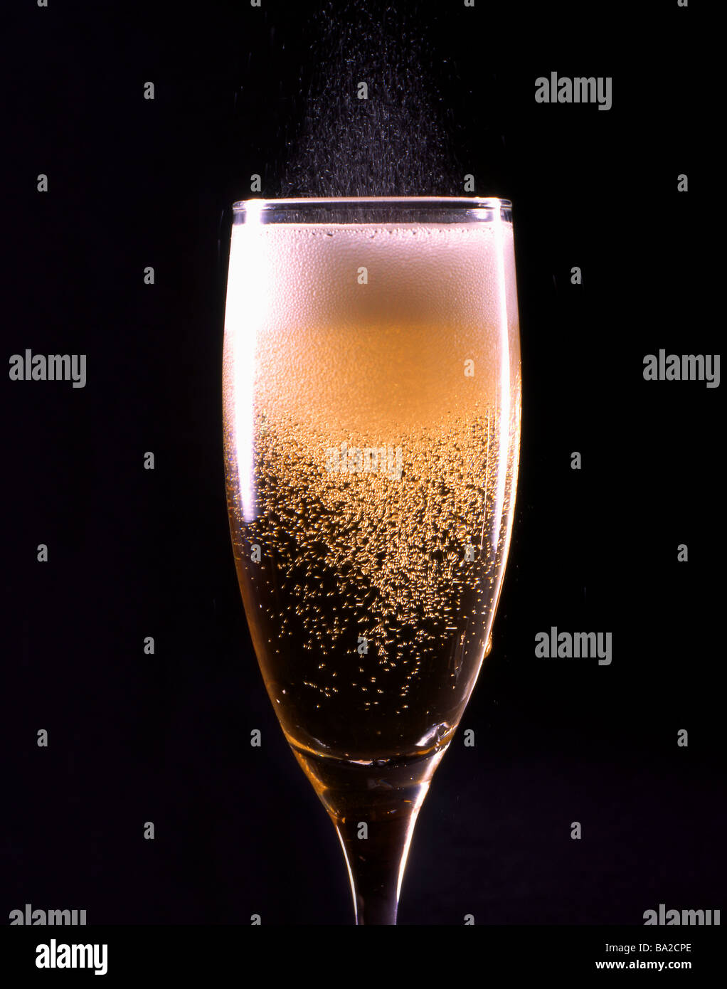Sparkling wine glass overflowing hi-res stock photography and images ...