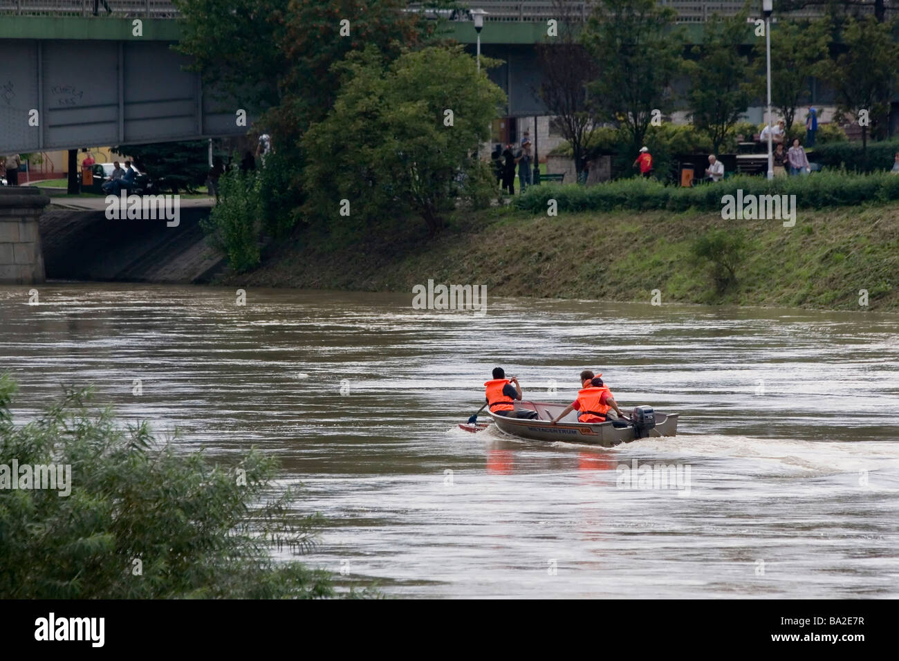 Flood rescue boat hi-res stock photography and images - Alamy