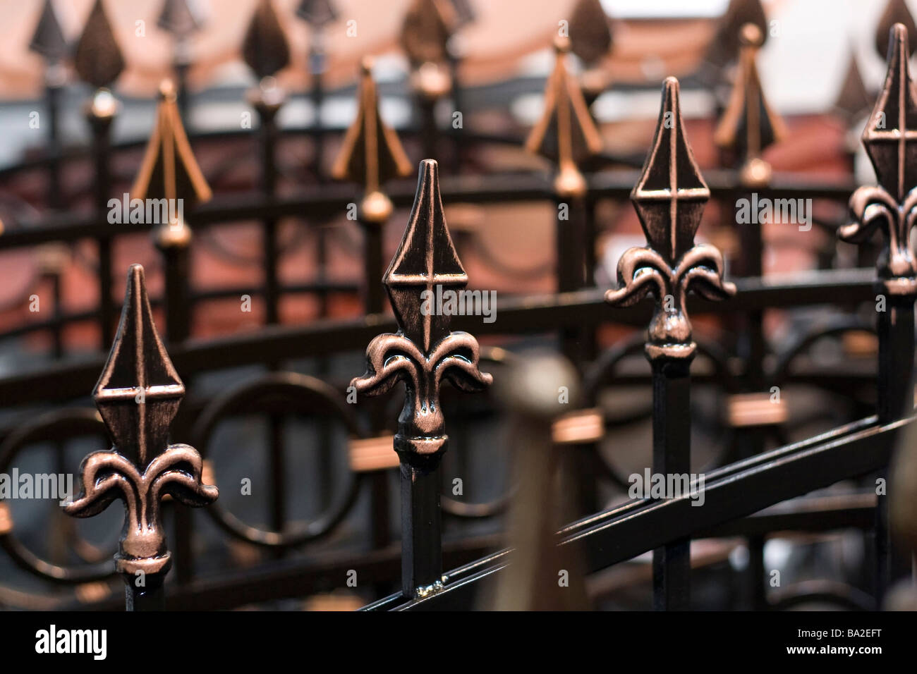 Spiked railings hi-res stock photography and images - Alamy