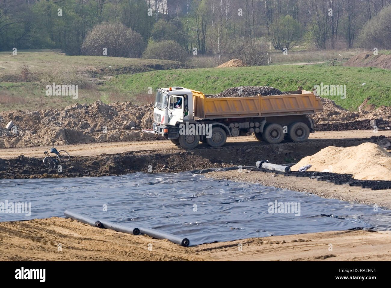 Mud insulation hi-res stock photography and images - Alamy