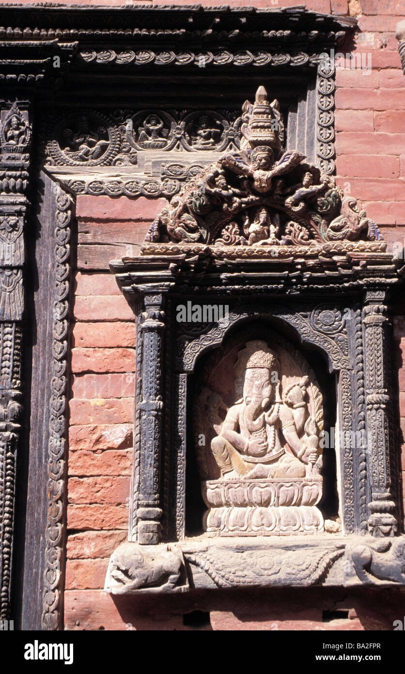 Nepal temple window hi-res stock photography and images - Alamy