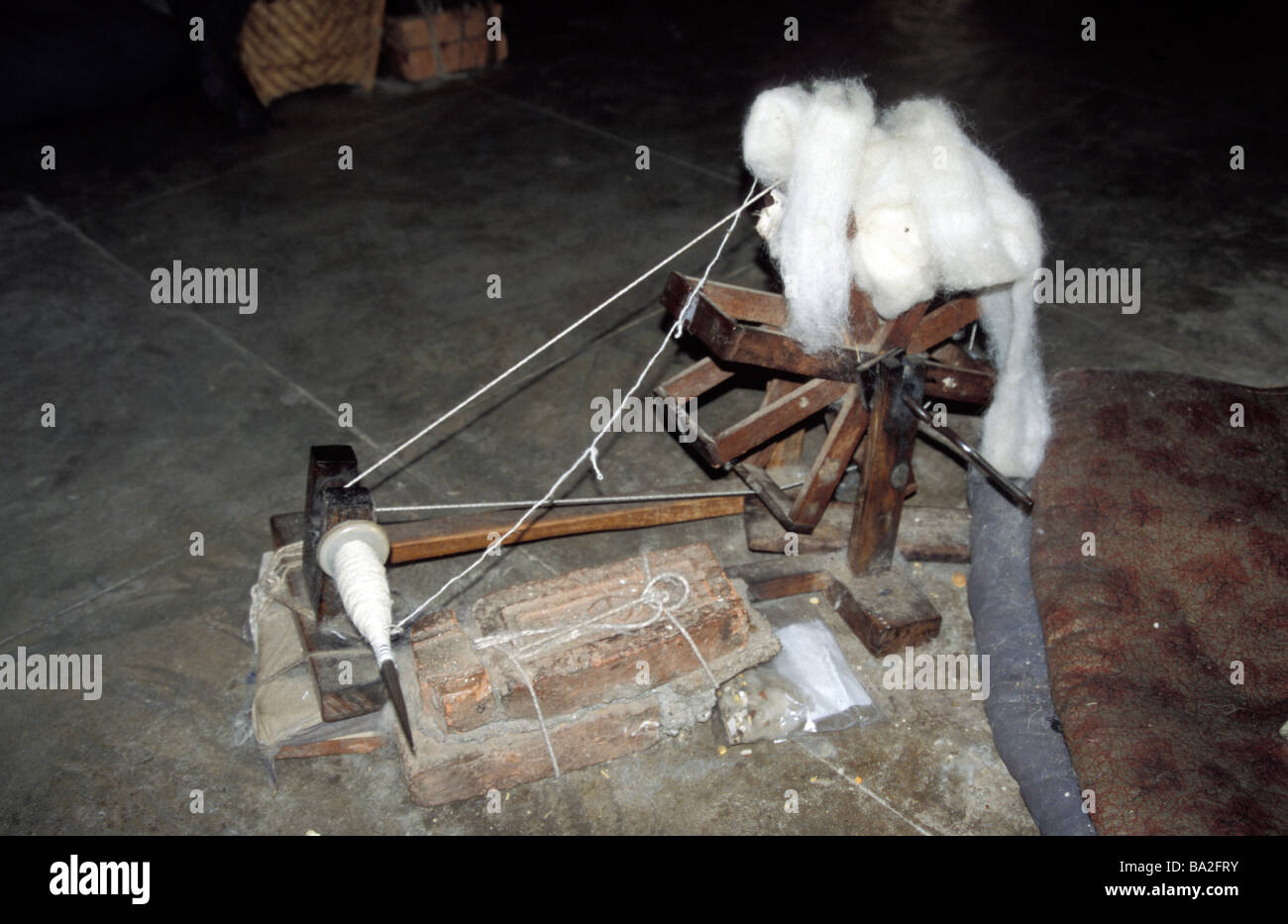 Nepal patan tibetan refugee camp hi-res stock photography and images ...