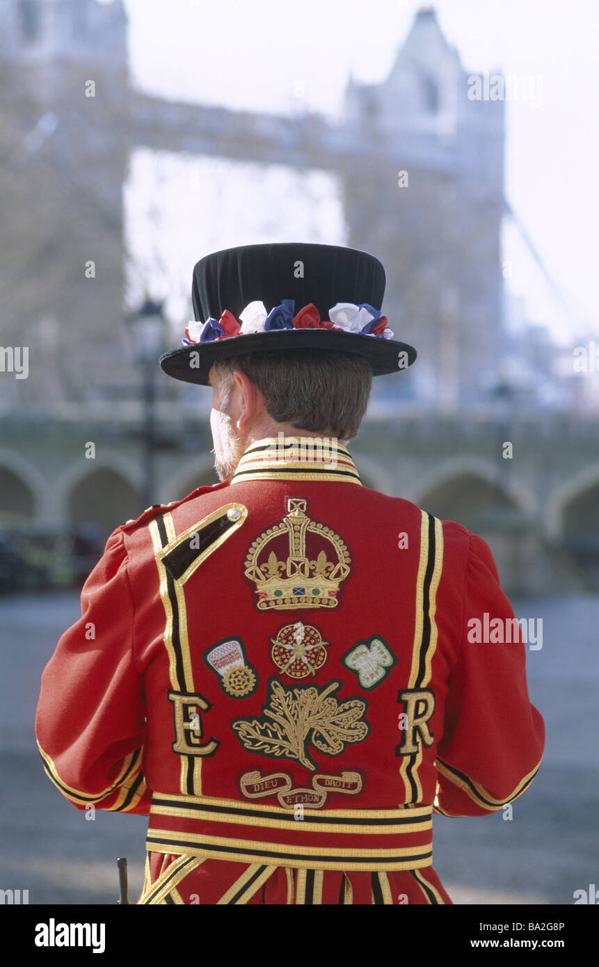 Beefeater hat hi-res stock photography and images - Alamy